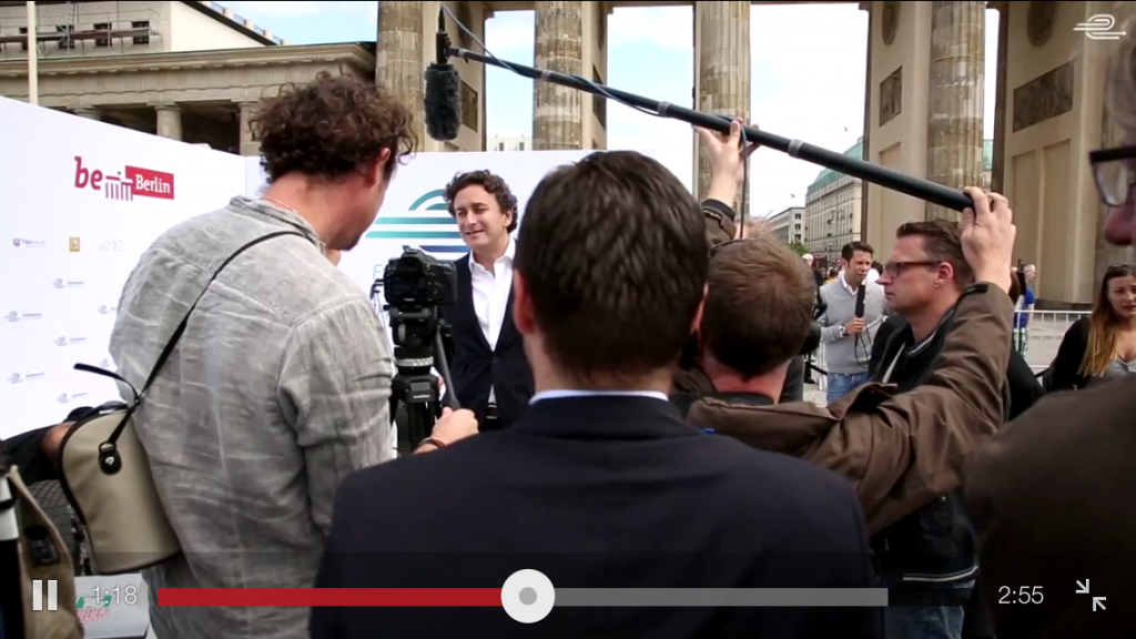 Shadows create a better illusion of depth than parallax | MacRumors Forums